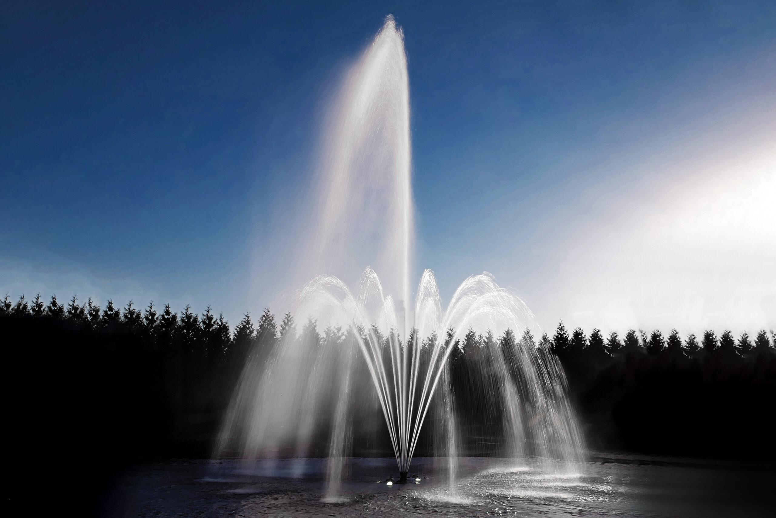 Combo Cluster Arch & Sky Geyser During the Day – World Leading ...