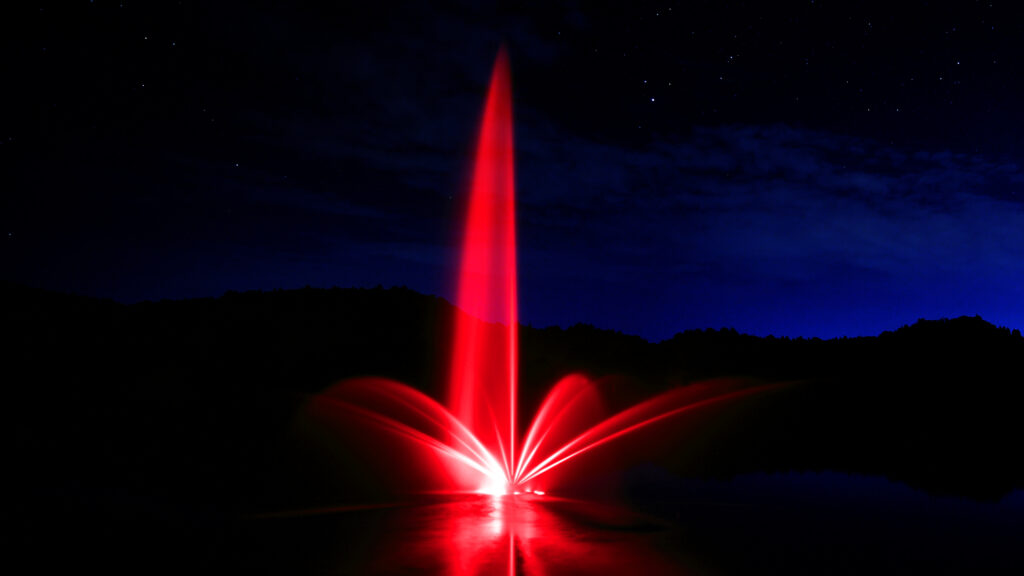 Titan Spoke & Sky Geyser – World Leading Manufacturer of Fountains and ...