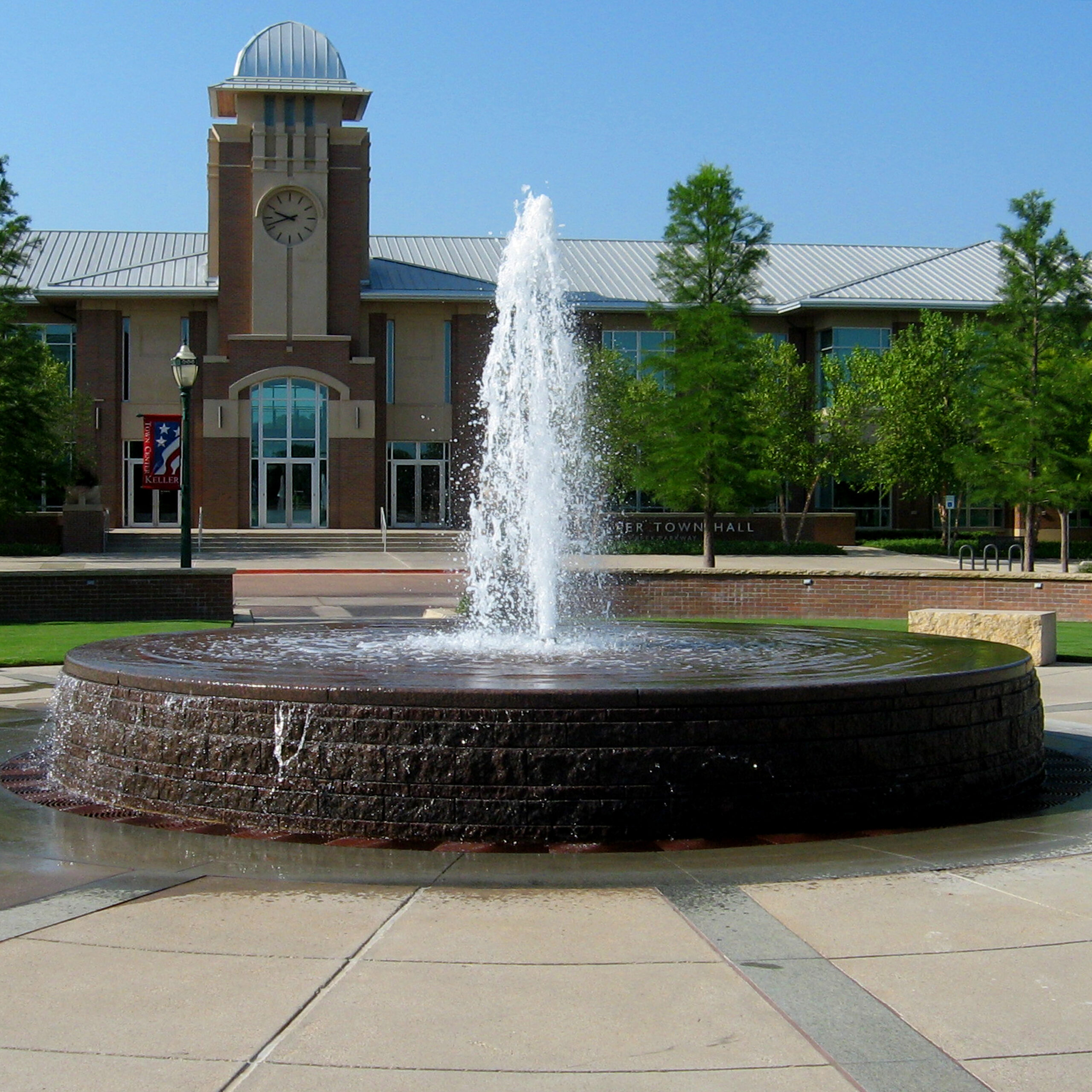 SameSeries Stationary Fountain Select Series Cascade During the Day ...